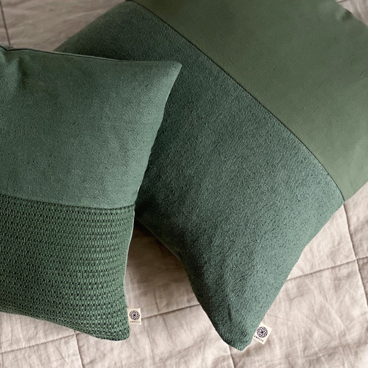 200-300kr – Amolia